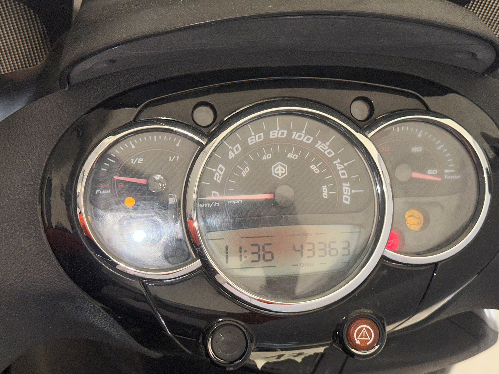 PIAGGIO BEVERLY 300 - Golden Ride Shop